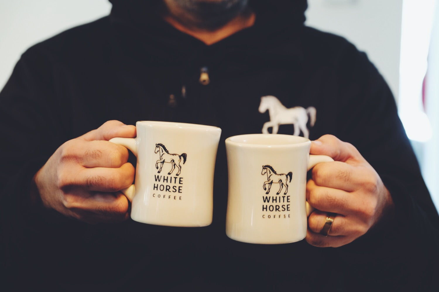 Brewing V60 for two – White Horse Coffee